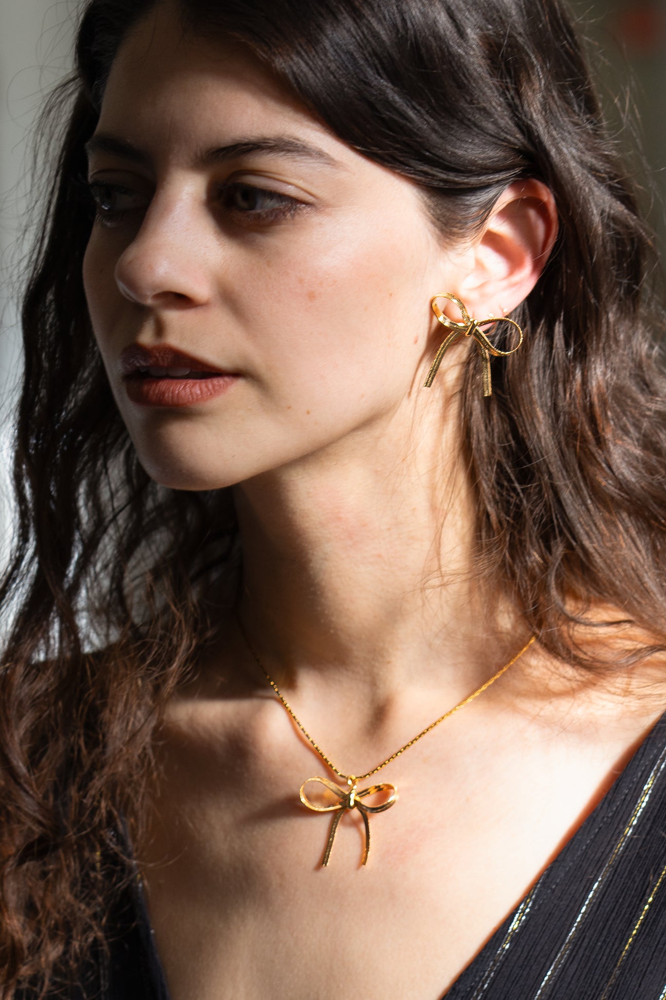 The Bow is Mine Stud Gold – Peter + June